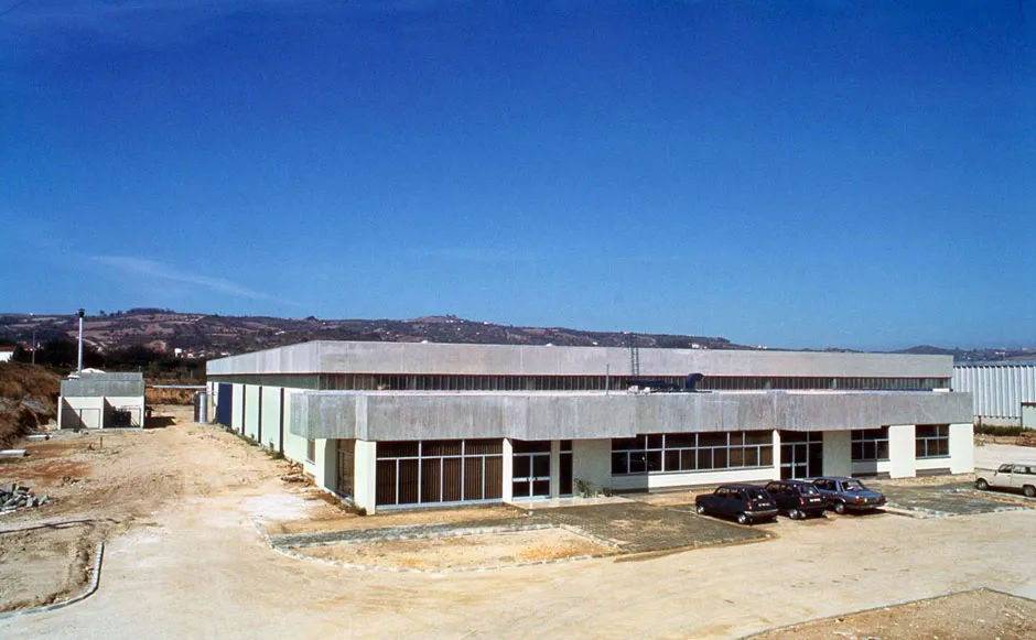 1974年〜 昭和49年 世界に羽ばたくYKK | アルバムからひもとくYKK | YKK株式会社