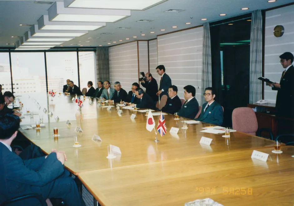 1992年〜 平成4年 YKKグループの新時代と経営改革 | アルバムからひもとくYKK | YKK株式会社